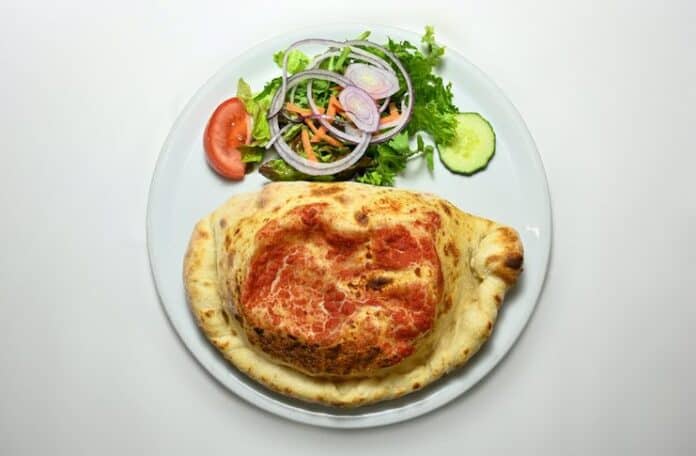 Easy Homemade Calzone Recipe for Pizza Lovers (with Videos!) - New York ...