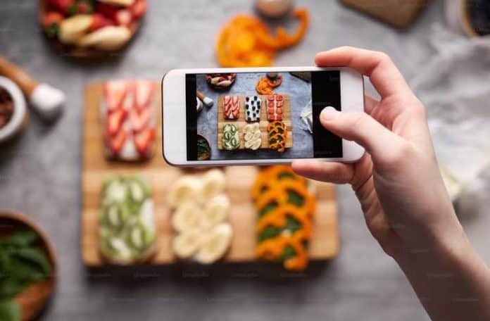 Feast for the Eyes: The Psychology Behind Scroll-Stopping Food Photos ...